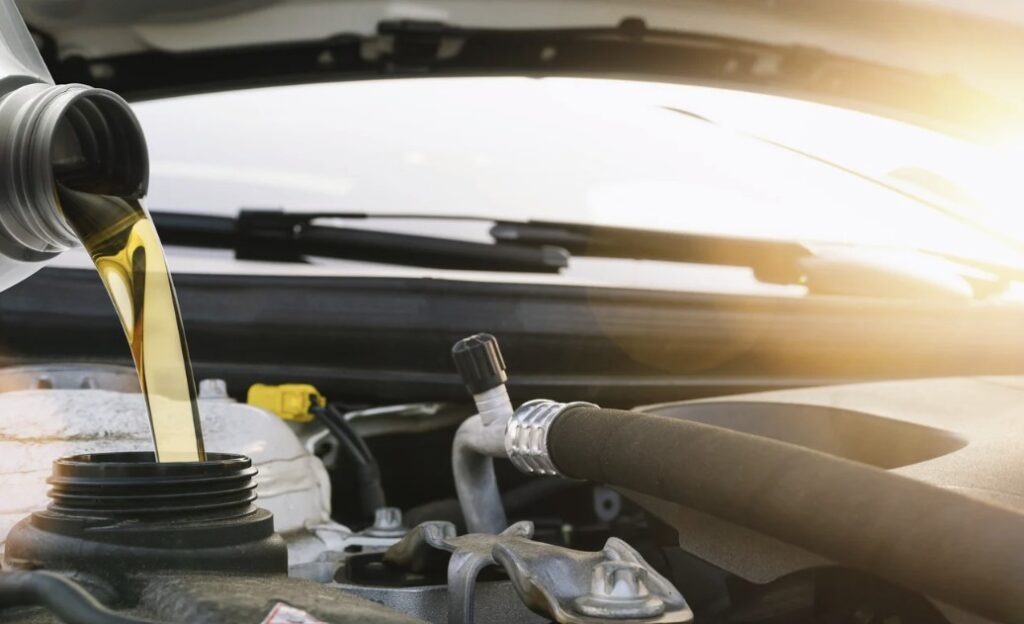 How does an oil filter work and why is it crucial for your engine ...